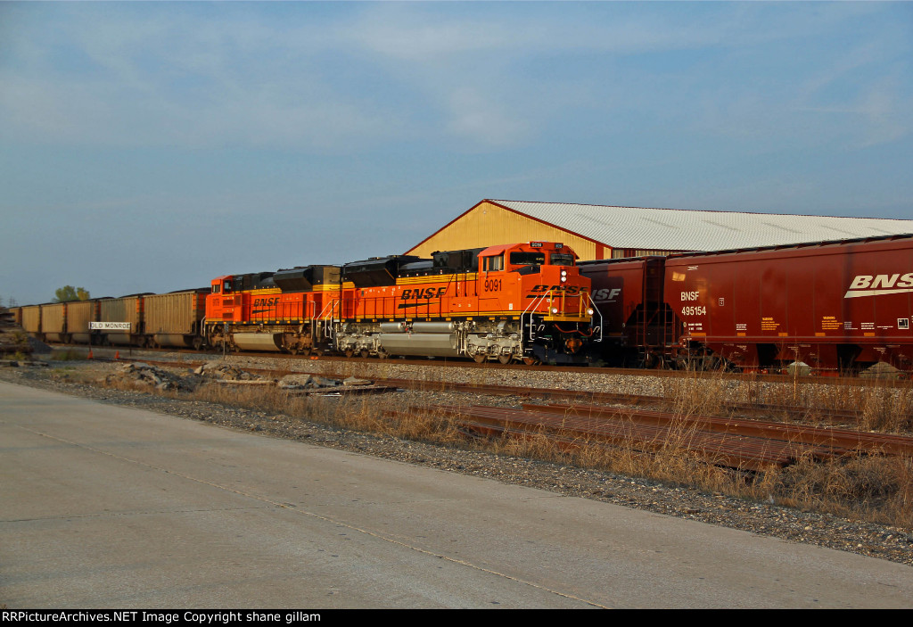BNSF 9091 is brand new at old monroe.